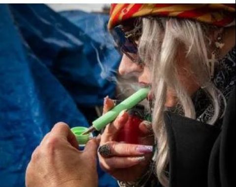 Droga 50x mais forte do que heroína causa onda de overdoses e mata ...